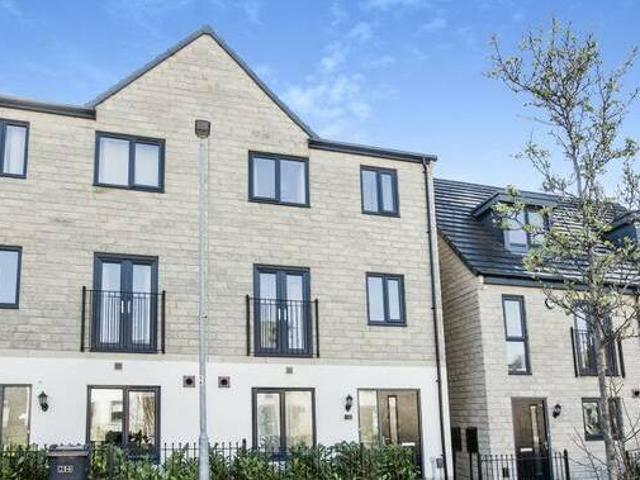 4 bedroom semidetached house for sale in Beck Road Sowerby Bridge West Yorkshire HX6