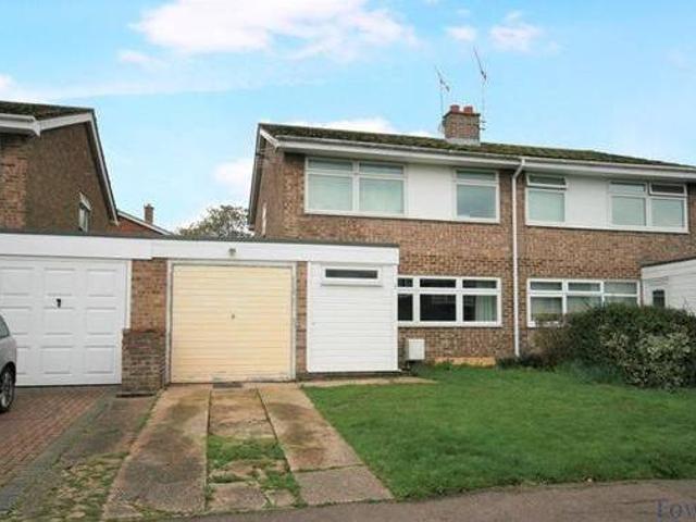 4 bedroom semidetached house for sale in Castleward Close Wivenhoe Colchester CO7