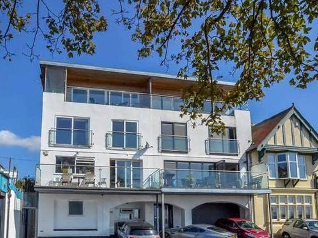 4 bedroom semidetached house for sale in Chalkwell Esplanade Westcliff On Sea Essex SS0