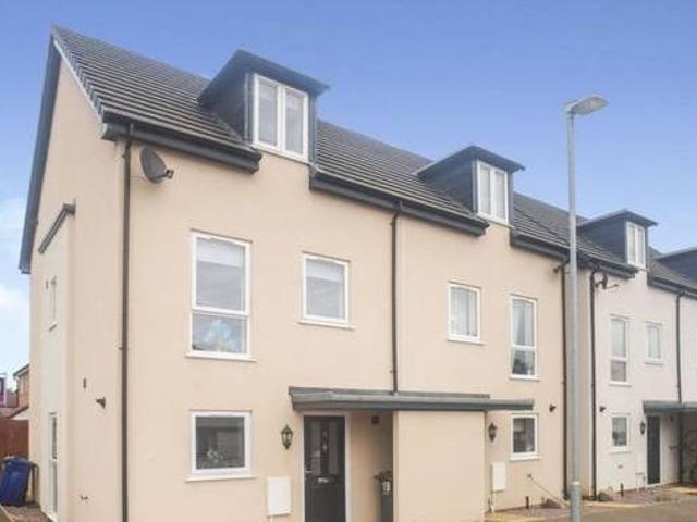 4 bedroom semidetached house for sale in Cherry Paddocks Cherry Willingham LN3