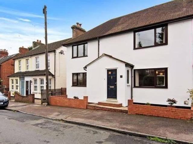 4 bedroom semidetached house for sale in Coleswood Road Harpenden Hertfordshire AL5