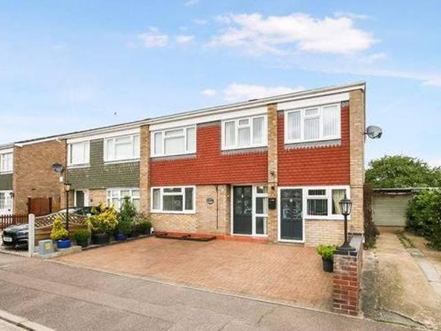 4 bedroom semidetached house for sale in Crestlands Alresford CO7 CO7