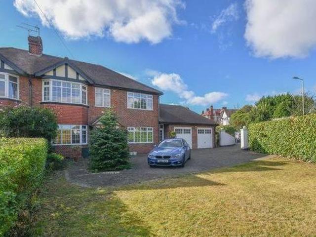 4 bedroom semidetached house for sale in Fanshawe Crescent Ware SG12