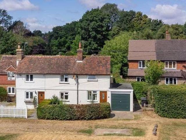 4 bedroom semidetached house for sale in Fords Green Nutley TN22