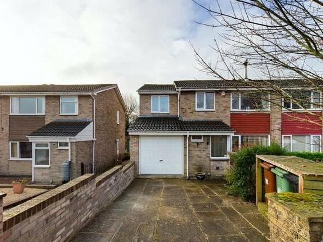 4 bedroom semidetached house for sale in Gibson Drive Leeds LS15