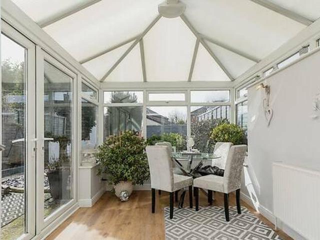 4 bedroom semidetached house for sale in Grove Leaze Bristol BS11