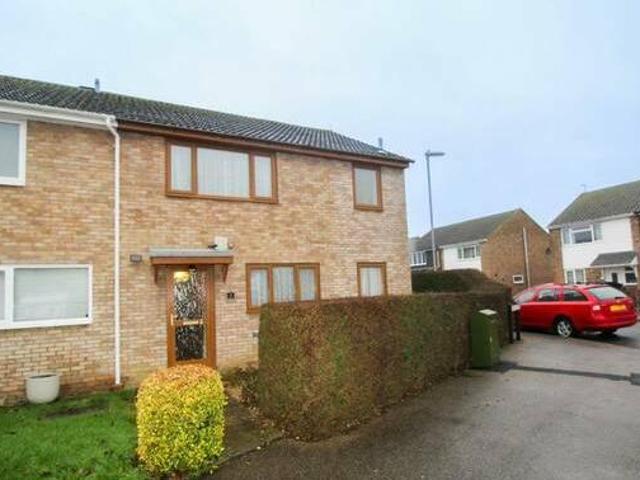 4 bedroom semidetached house for sale in Hayling Avenue Little Paxton PE19