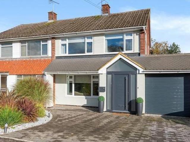 4 bedroom semidetached house for sale in Hayse Hill Windsor SL4 SL4