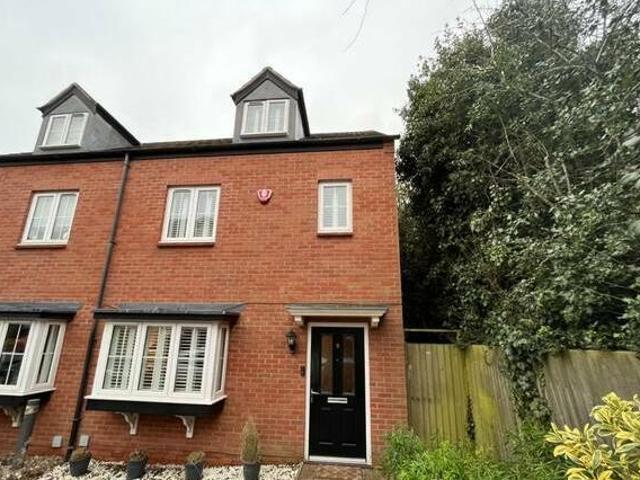 4 bedroom semidetached house for sale in Kings Lodge Kings Norton Birmingham B38