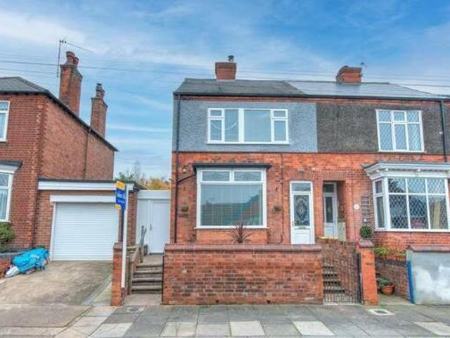 4 bedroom semidetached house for sale in Lime Grove Stapleford NG9