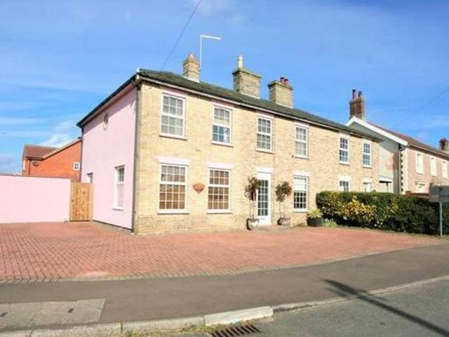4 bedroom semidetached house for sale in London Road Attleborough Norfolk NR17
