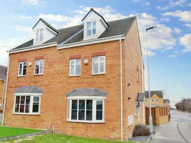 4 bedroom semidetached house for sale in Park Drive Lofthouse Wakefield West Yorkshire WF3