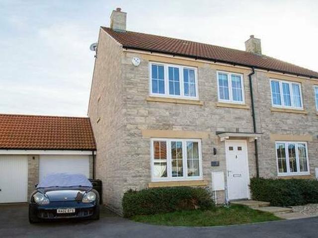 4 bedroom semidetached house for sale in Russet Road Somerton TA11