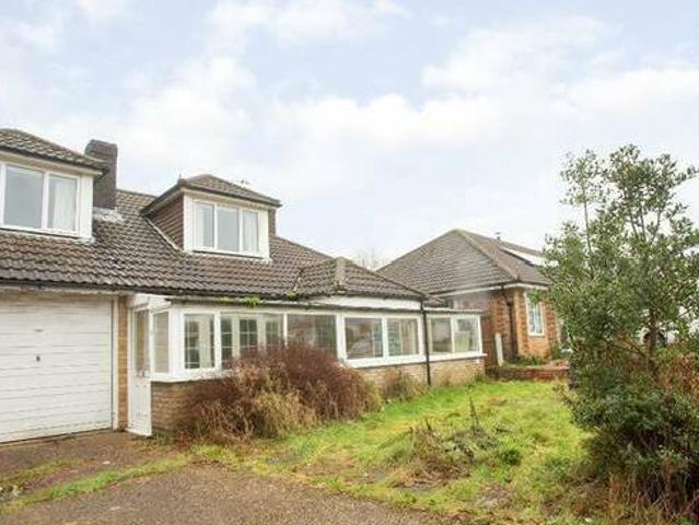 4 bedroom semidetached house for sale in Ridgeway Close Heathfield East Sussex TN21 8JR TN21