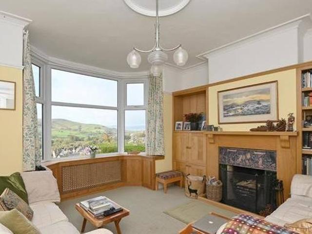 4 bedroom semidetached house for sale in Sheffield Road Hope Valley S32