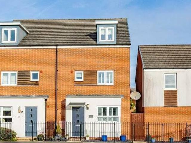 4 bedroom semidetached house for sale in Skinners Croft Charlton Hayes Bristol BS34