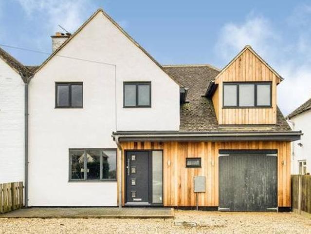 4 bedroom semidetached house for sale in Smallbrook Road Broadway Worcestershire WR12 WR12