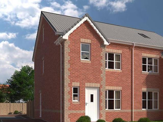 4 bedroom semidetached house for sale in The Osprey Nightingale Moorends DN8