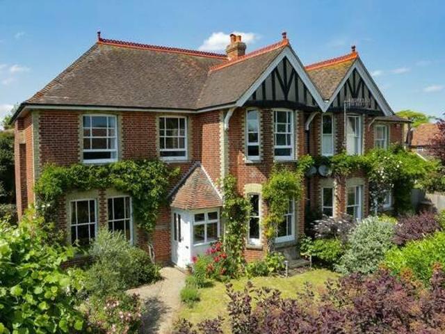 4 bedroom semidetached house for sale in Upper Bridge Street Wye Ashford TN25