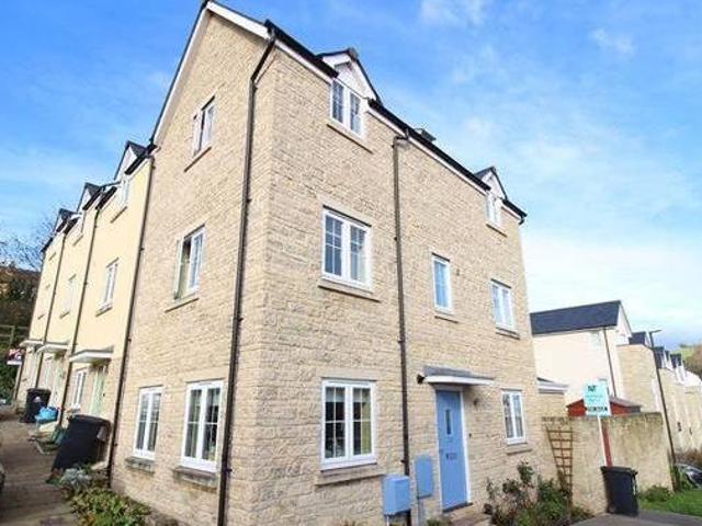 4 bedroom semidetached house for sale in Vicarage Drive Mitcheldean GL17