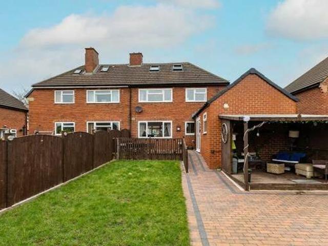 4 bedroom semidetached house for sale in Wellhouse Avenue Mirfield WF14 0PD WF14