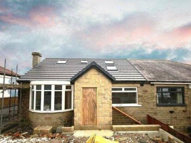 4 bedroom semidetached house for sale in Welwyn Drive Baildon West Yorkshire BD17