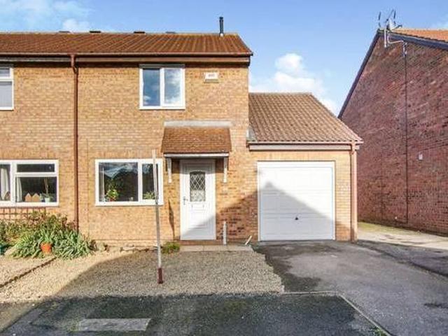 4 bedroom semidetached house for sale in Whitley Close Yate Bristol BS37