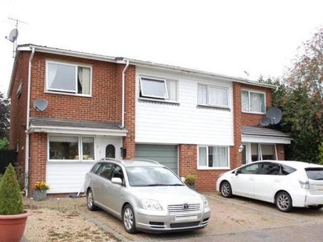 4 bedroom semidetached house for sale in Wolves Mere Woolmer Green Knebworth SG3 SG3