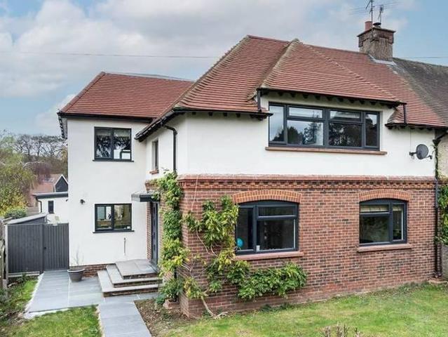 4 bedroom semidetached house for sale in 2331 sq ft in total RH4