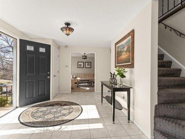 4 bedroom, Sharon MA 02067 102860133