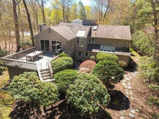 4 bedroom, Sharon MA 02067 103098623