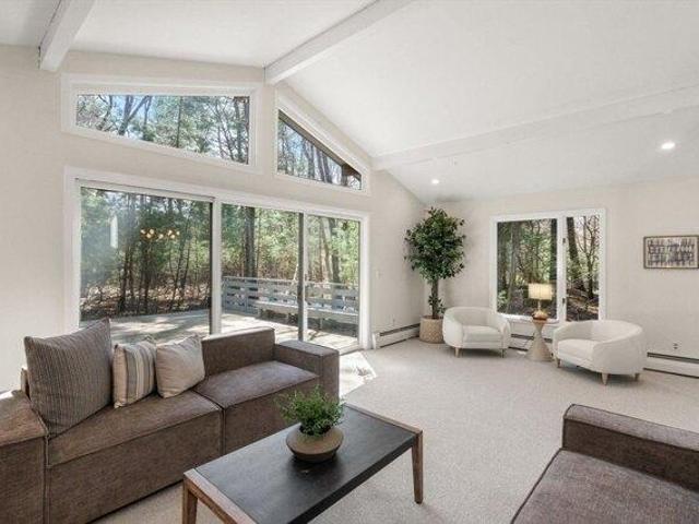 4 bedroom, Sharon MA 02067 103160901
