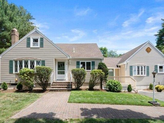 4 bedroom, Sharon MA 02067 104869542