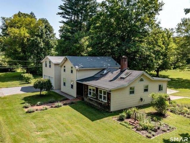 4 bedroom, Sharon CT 06069 104719612