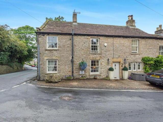 4 Bedroom Shared Living/roommate Middleham North Yorkshire LS99344958