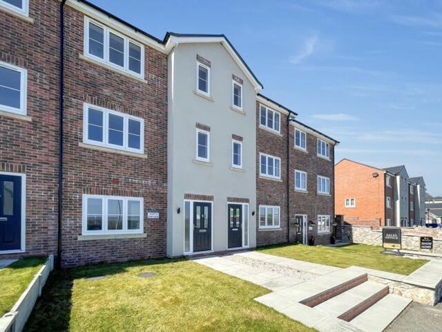 4 Bedroom Shared Living/roommate Holywell Flintshire LS98687874