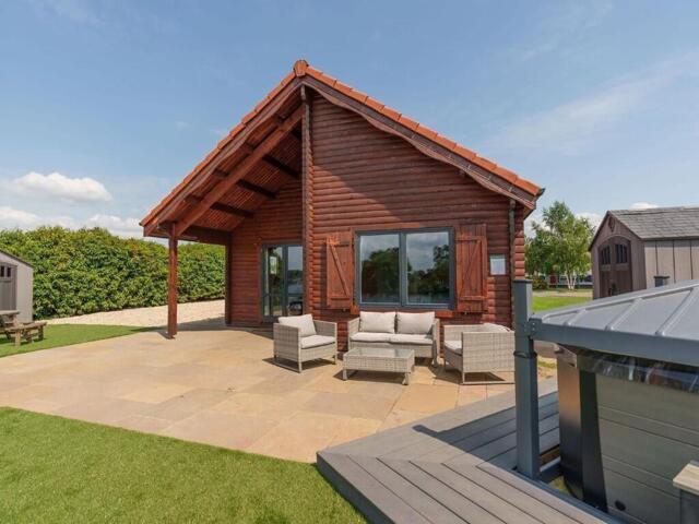 4 Bedroom Shared Living/roommate Lincolnshire Lincolnshire 99161882