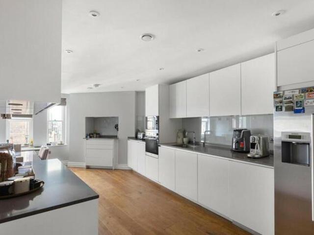 4 Bedroom Shared Living/roommate London Greater London 99986567