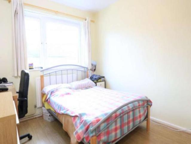 4 Bedroom Shared Living/roommate London London 101836606