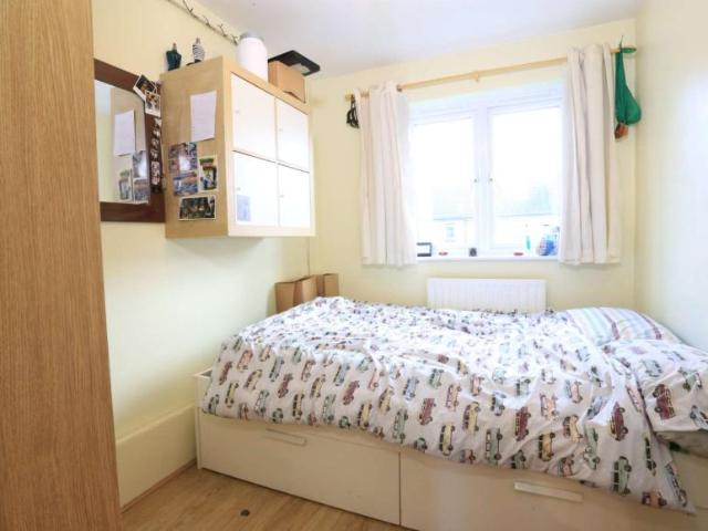 4 Bedroom Shared Living/roommate London London 101839024