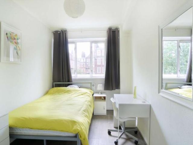 4 Bedroom Shared Living/roommate London London 101854333