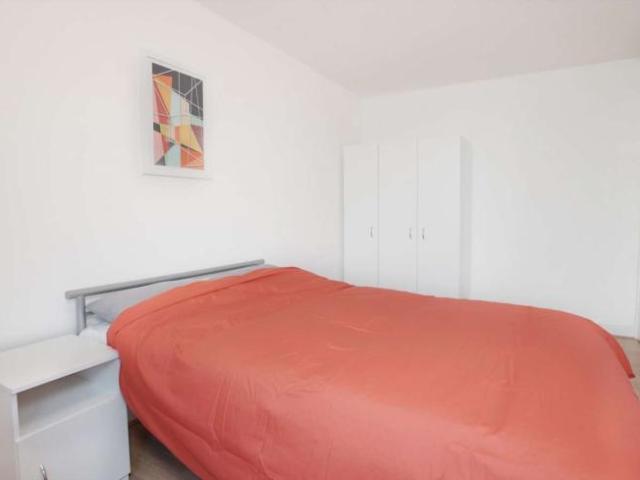 4 Bedroom Shared Living/roommate London London 101850484
