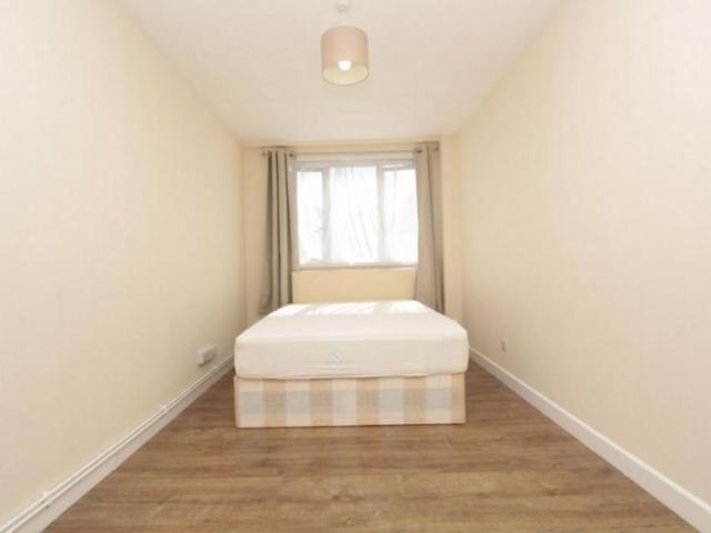 4 Bedroom Shared Living/roommate London London 90559590