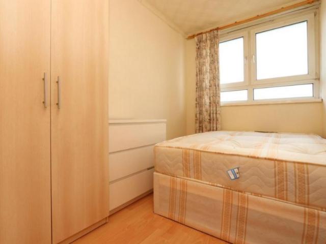 4 Bedroom Shared Living/roommate London London 90559707