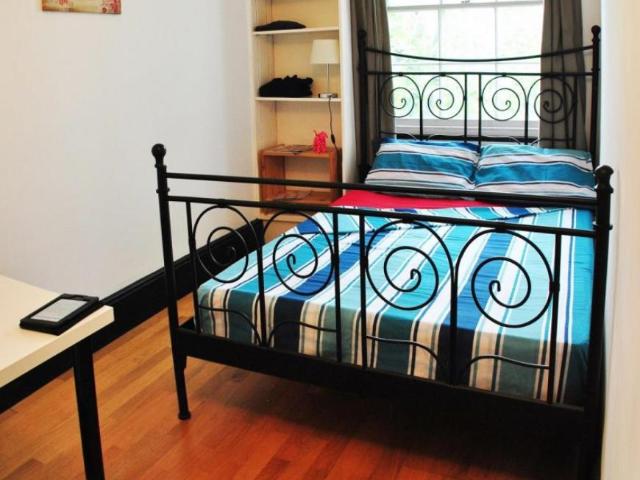 4 Bedroom Shared Living/roommate London London 90559286