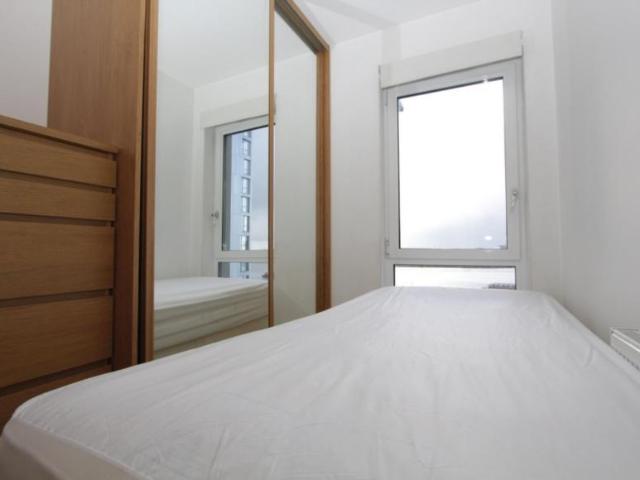 4 Bedroom Shared Living/roommate London London 90560074