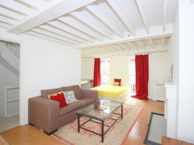 4 Bedroom Shared Living/roommate London London 90563646