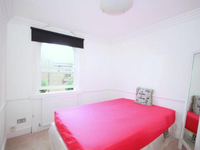 4 Bedroom Shared Living/roommate London London 90563695