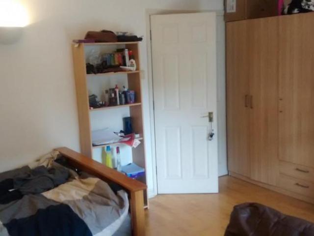 4 Bedroom Shared Living/roommate London London 90563006