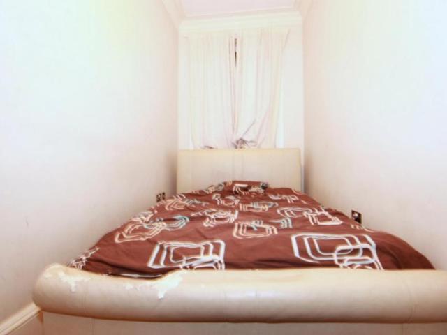 4 Bedroom Shared Living/roommate London London 90563061